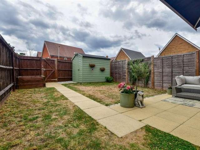 2 bed house for sale
