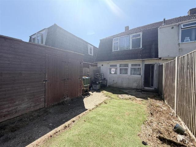 2 bed house for sale