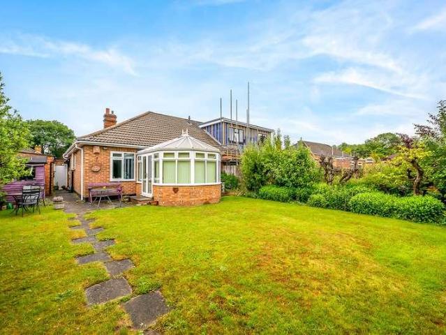 2 bed house for sale