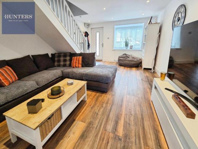2 bed house for sale
