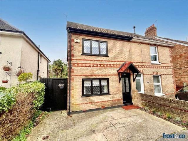 2 bed house for sale