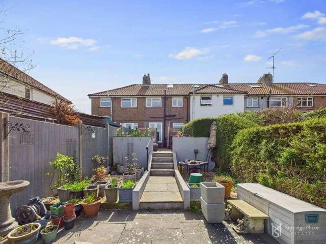2 bed house for sale
