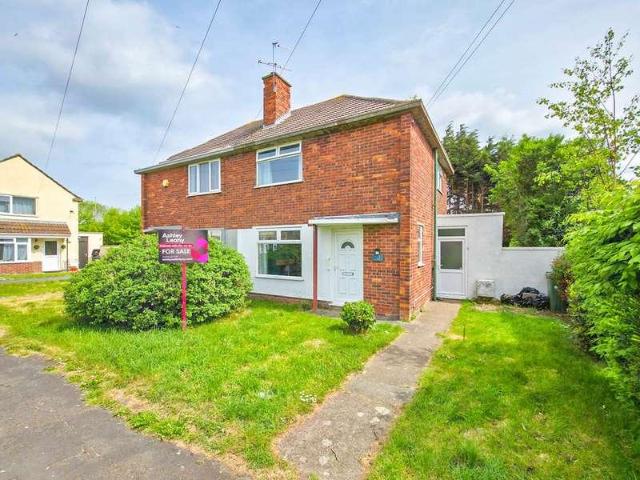 2 bed house for sale