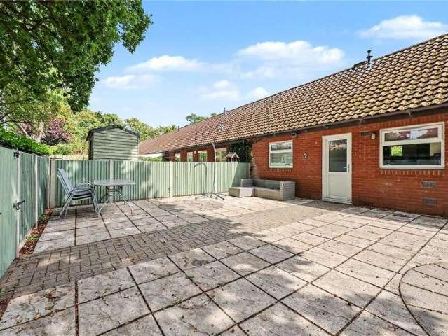 2 bed house for sale