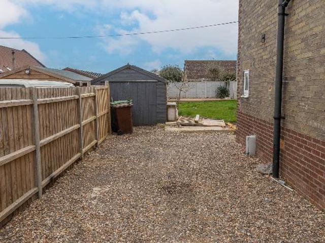 2 bed house for sale