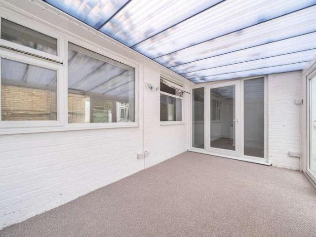 2 bed house for sale