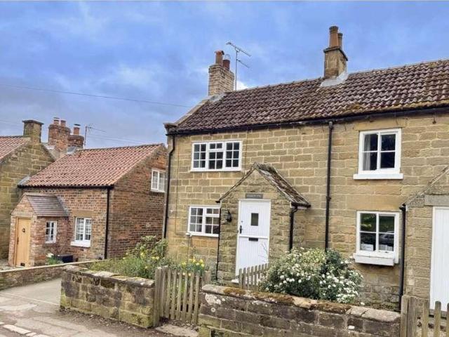 2 bed house for sale