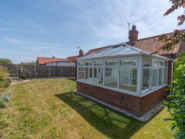 2 bed house for sale
