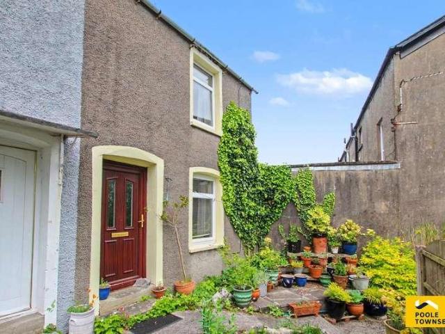 2 bed house for sale