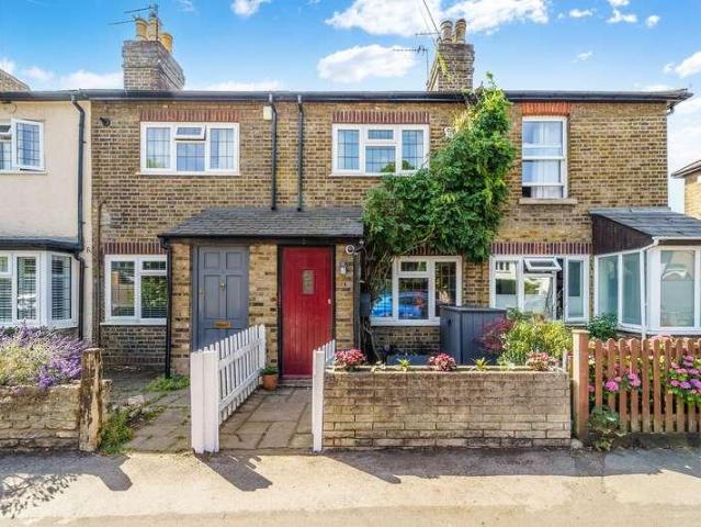 2 bed house for sale