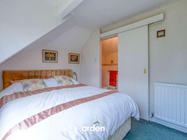 2 bed house for sale
