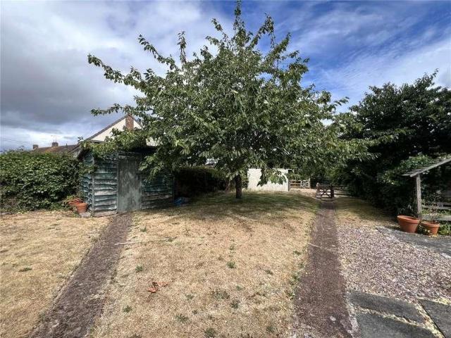 2 bed house for sale
