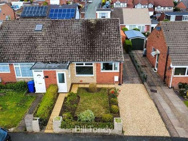 2 bed house for sale