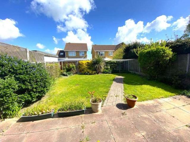 2 bed house for sale