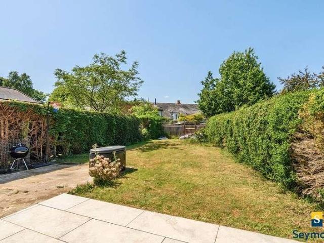 2 bed house for sale
