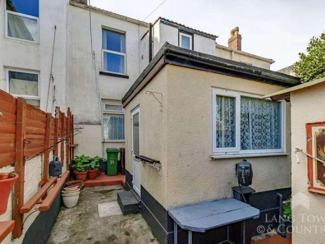 2 bed house for sale