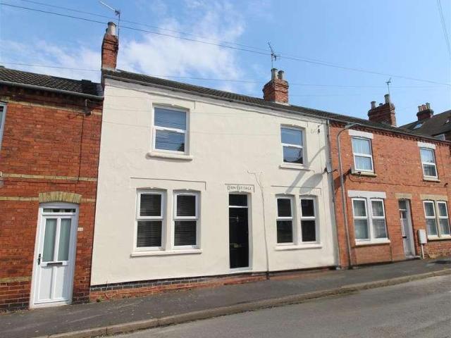 2 bed house for sale