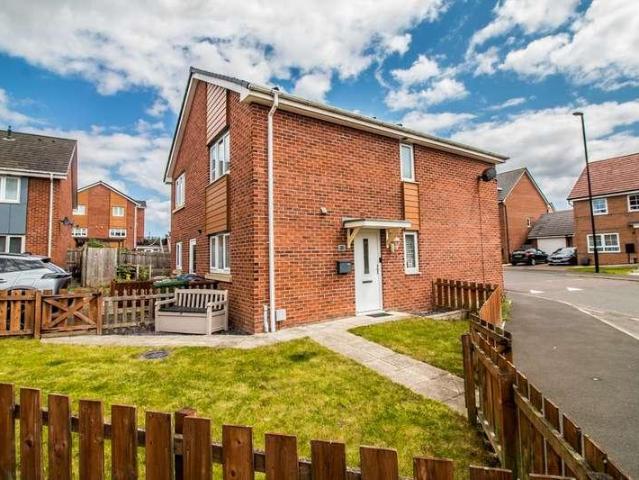 2 bed house for sale
