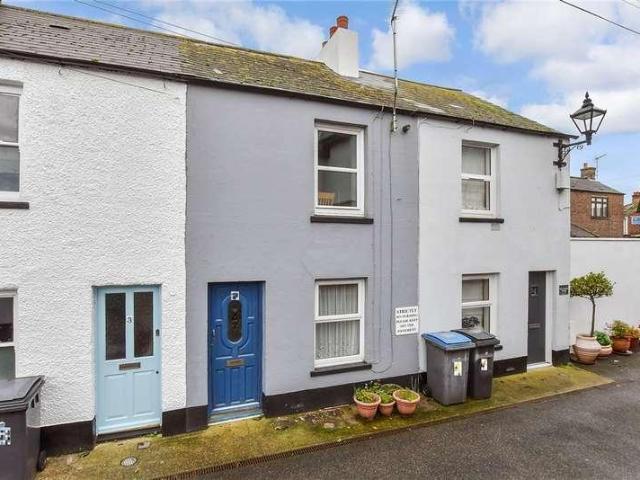 2 bed house for sale