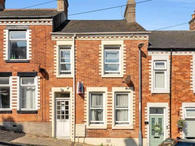 2 bed house for sale