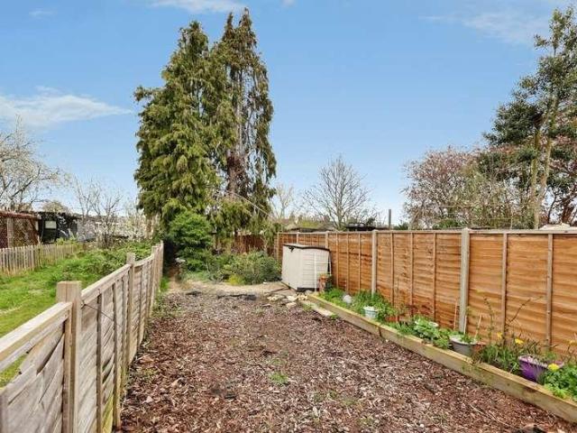 2 bed house for sale