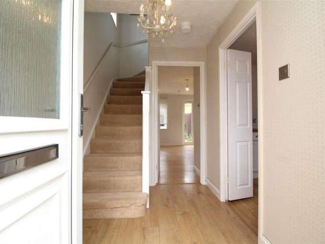 2 bed house for sale