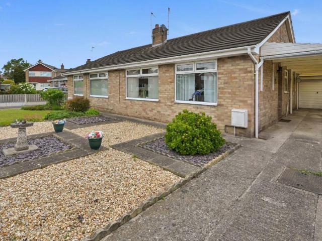 2 bed house for sale