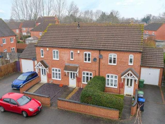 2 bed house for sale
