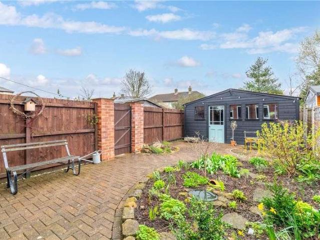 2 bed house for sale