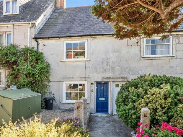 2 bed house for sale