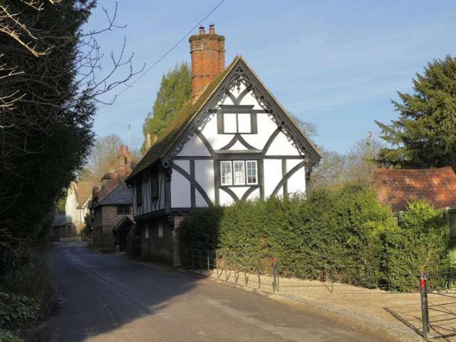 2 bed house for sale
