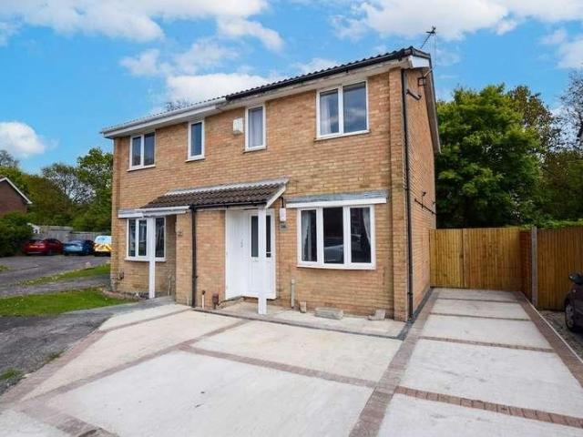 2 bed house for sale