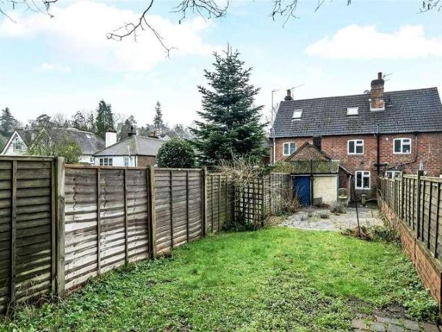 2 bed house for sale