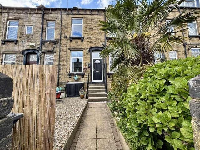 2 bed house for sale