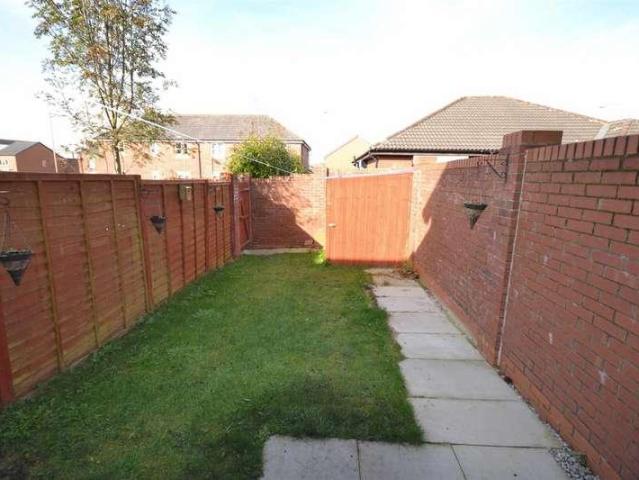 2 bed house for sale