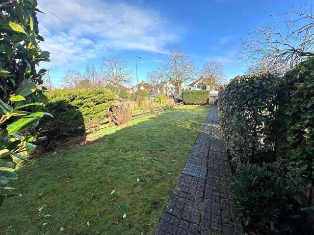 2 bed house for sale