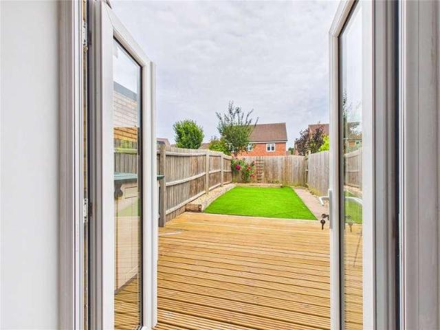 2 bed house for sale