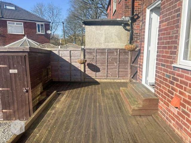 2 bed house for sale