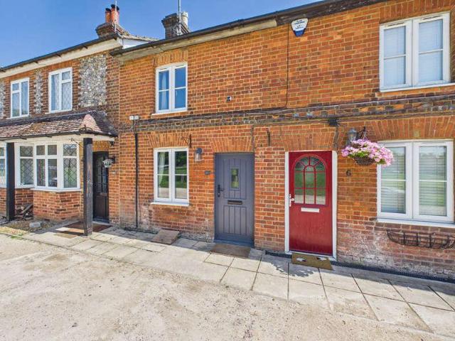 2 bed house for sale