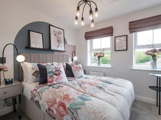 2 bed house for sale
