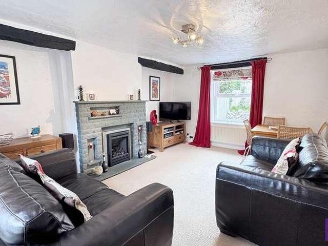 2 bed house for sale