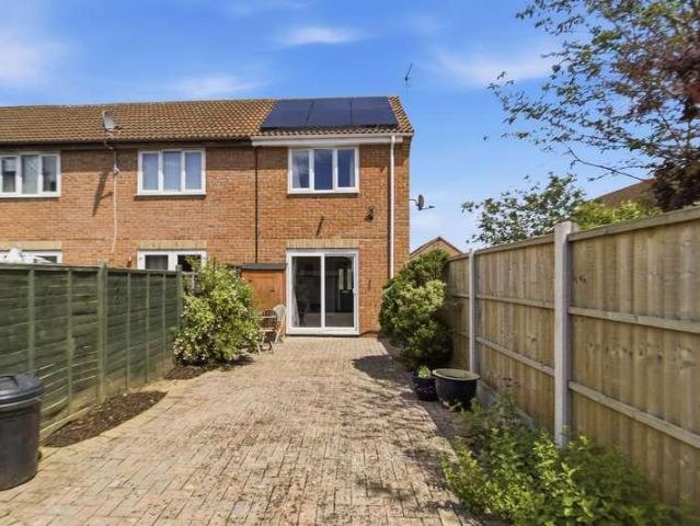 2 bed house for sale