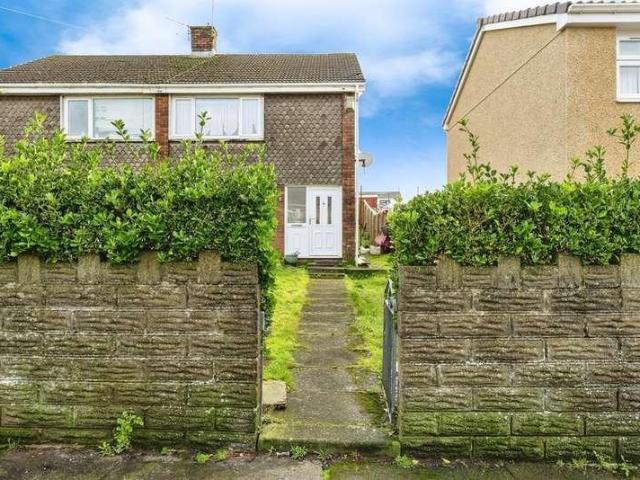 2 bed house for sale