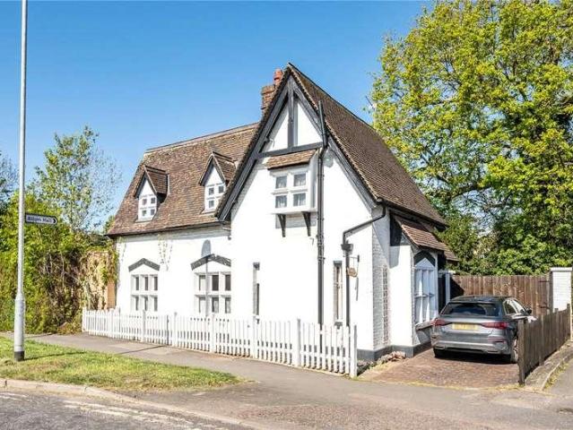2 bed house for sale