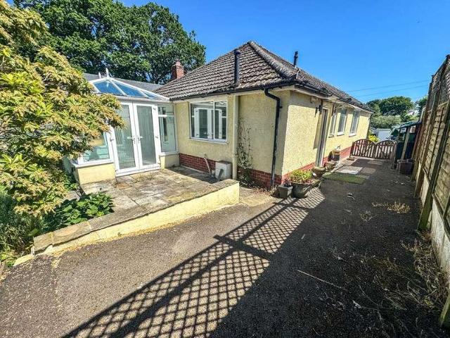2 bed house for sale