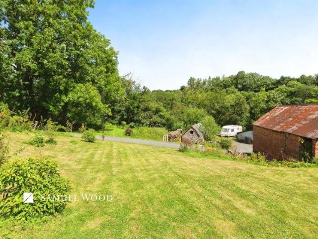 2 bed house for sale