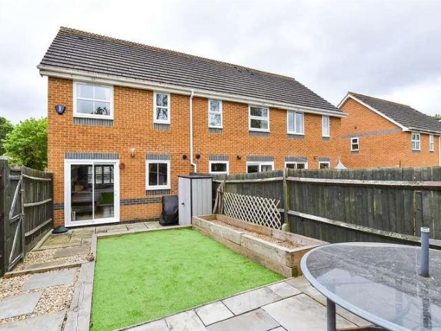 2 bed house for sale