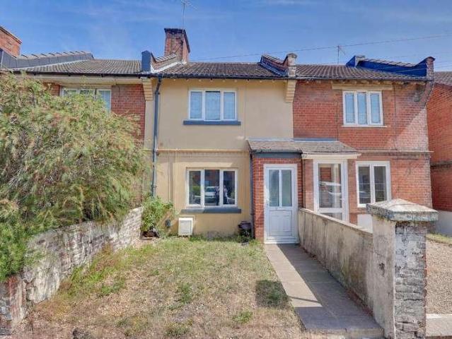 2 bed house for sale