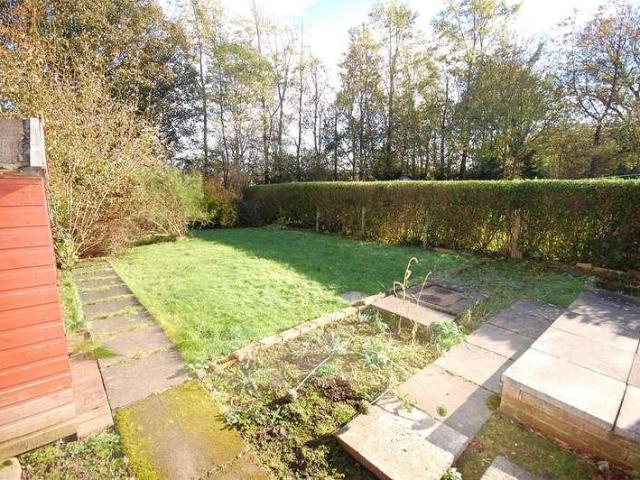 2 bed house for sale
