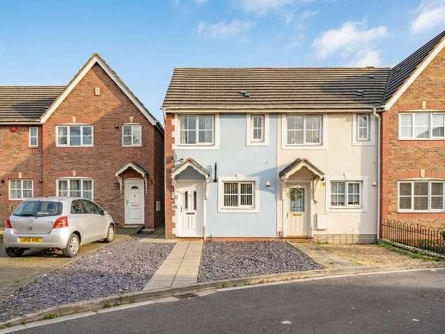 2 bed house for sale